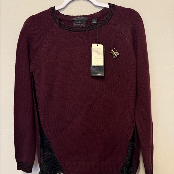 Monteau | Sweaters | Monteau Burgundy Sweater With Bee Accent | Poshmark